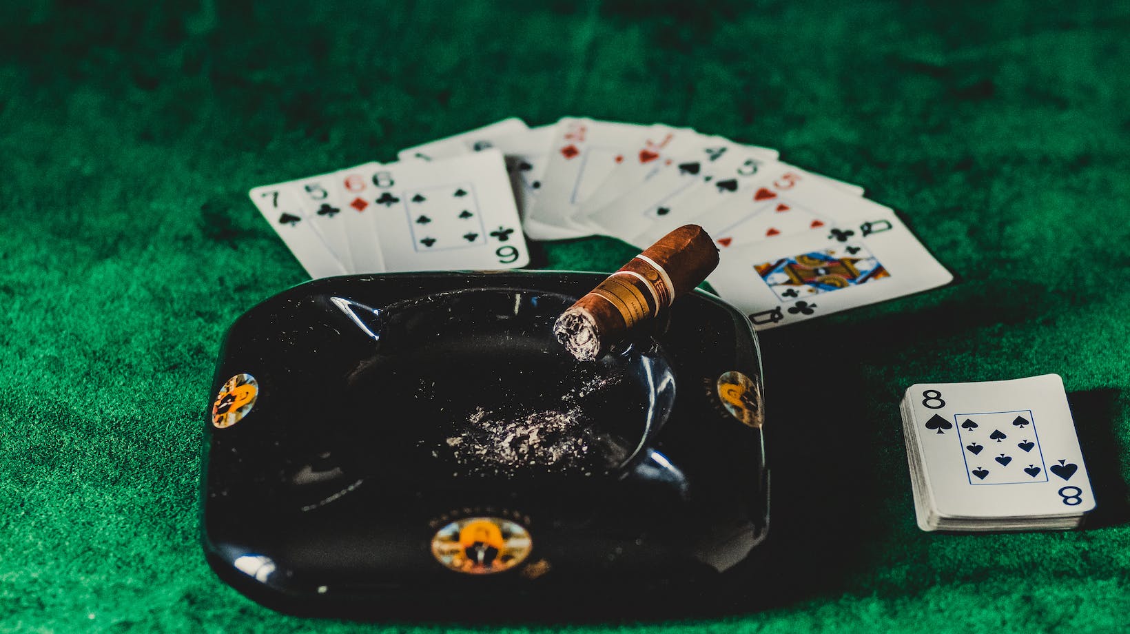 Taking Calculated Risks in Extreme Sports And Table Games - Wavetechglobal